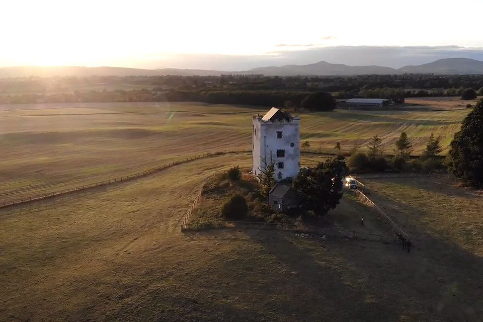 Sneak peek: Inside the €950k 16th century castle at the centre of a ...