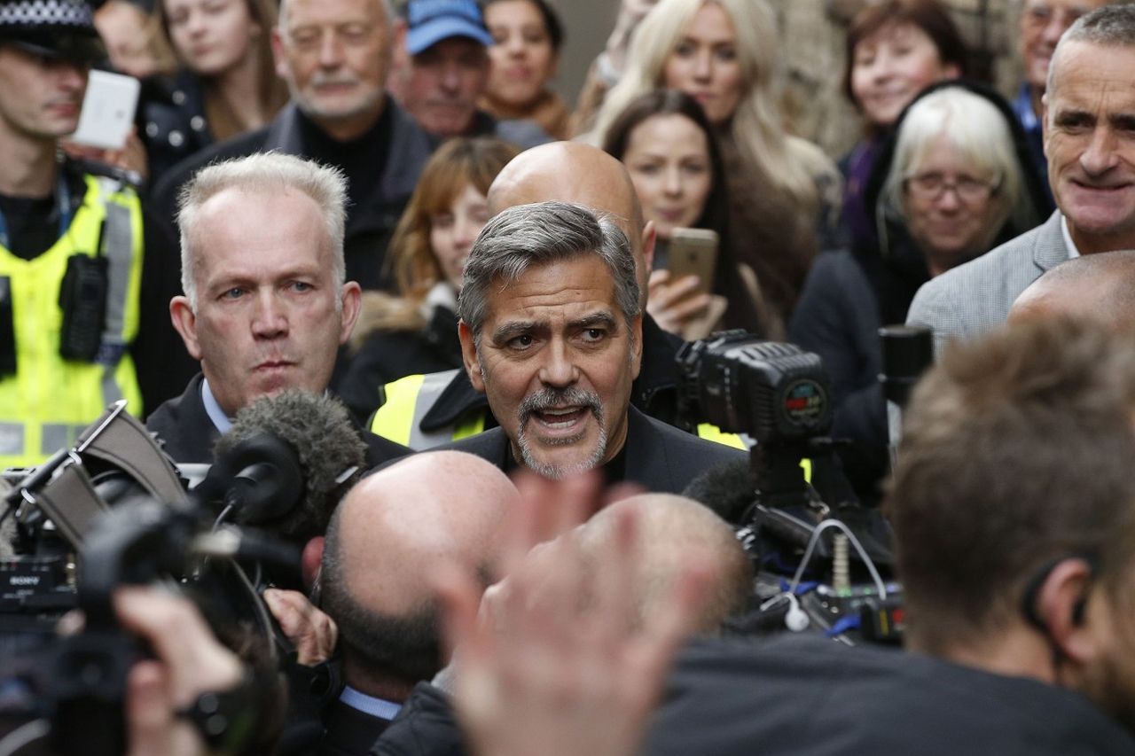 George Clooney swaps red carpet for Edinburgh's cobbles | Irish Independent