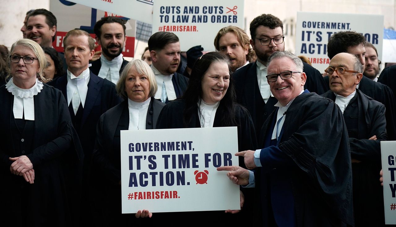 ‘We are simply looking for fairness’ – Barristers protest at 16 ...