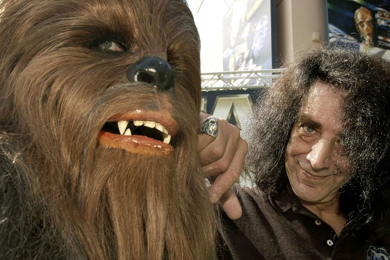 'A one-off' - Star Wars actor Peter Mayhew dies aged 74 | Irish Independent