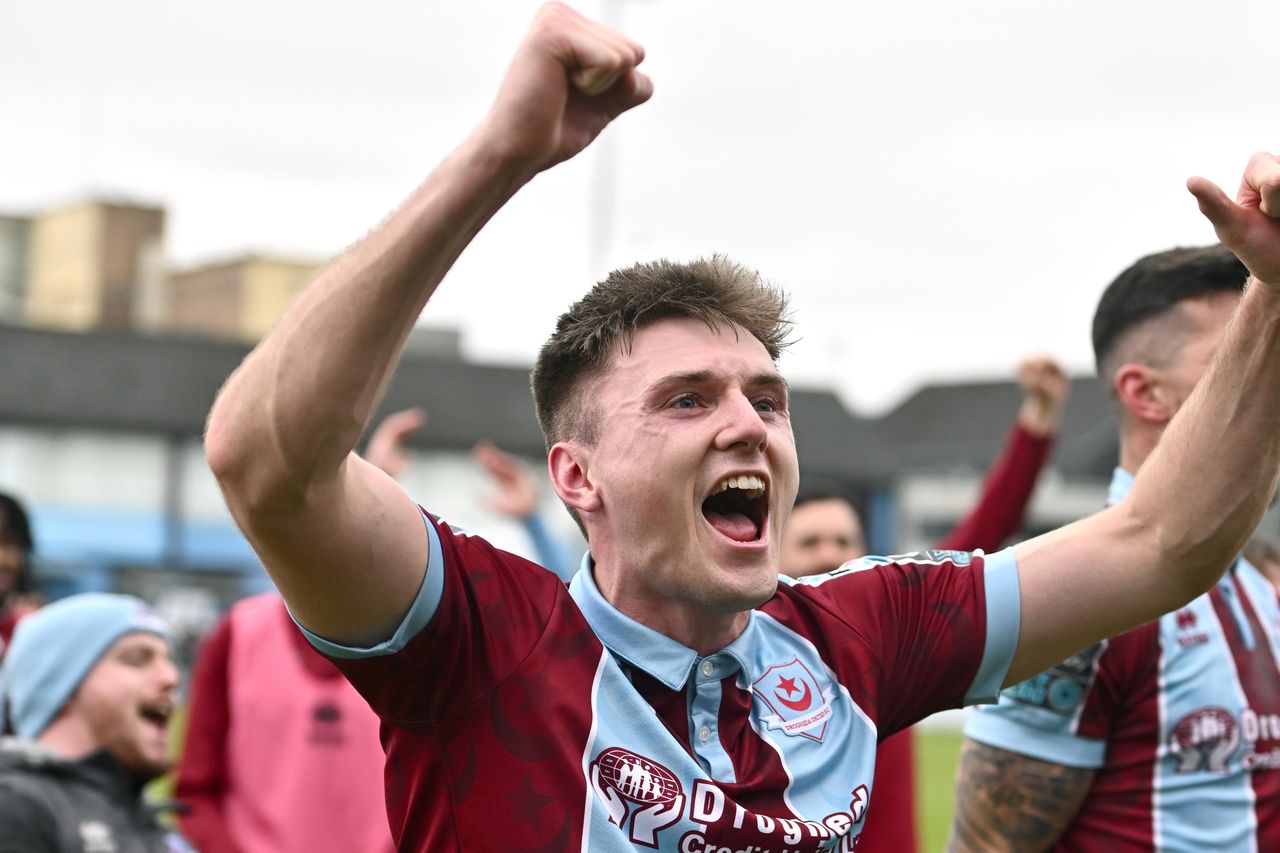 Dundalk FC could be set to raid Drogheda United for defender Hayden ...