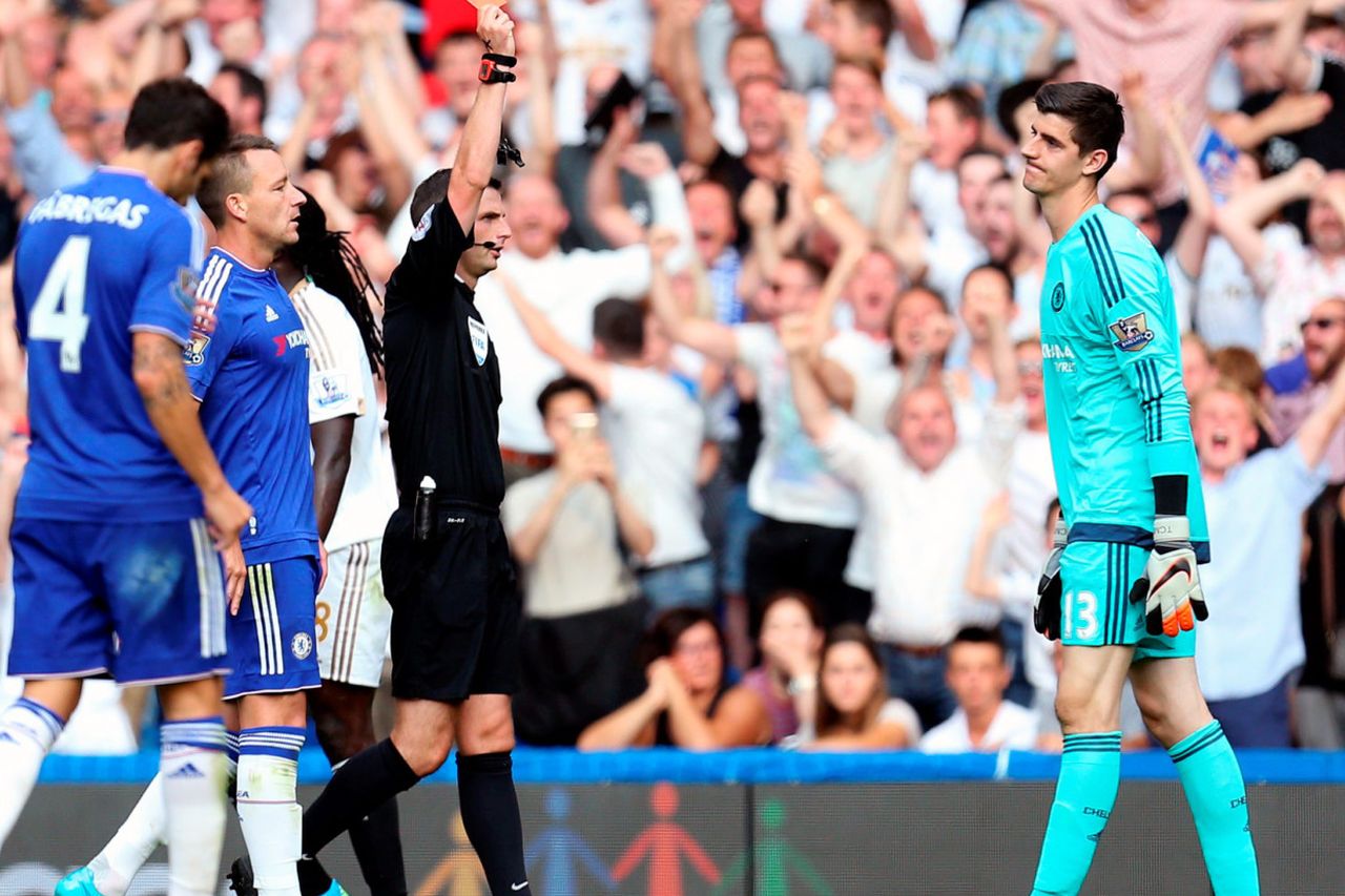 Chelsea appeal Thibaut Courtois red card | Irish Independent