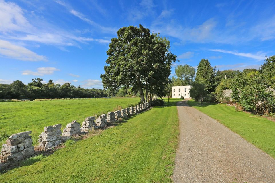 Limerick's Stormont House and grounds on historically strategic river ...
