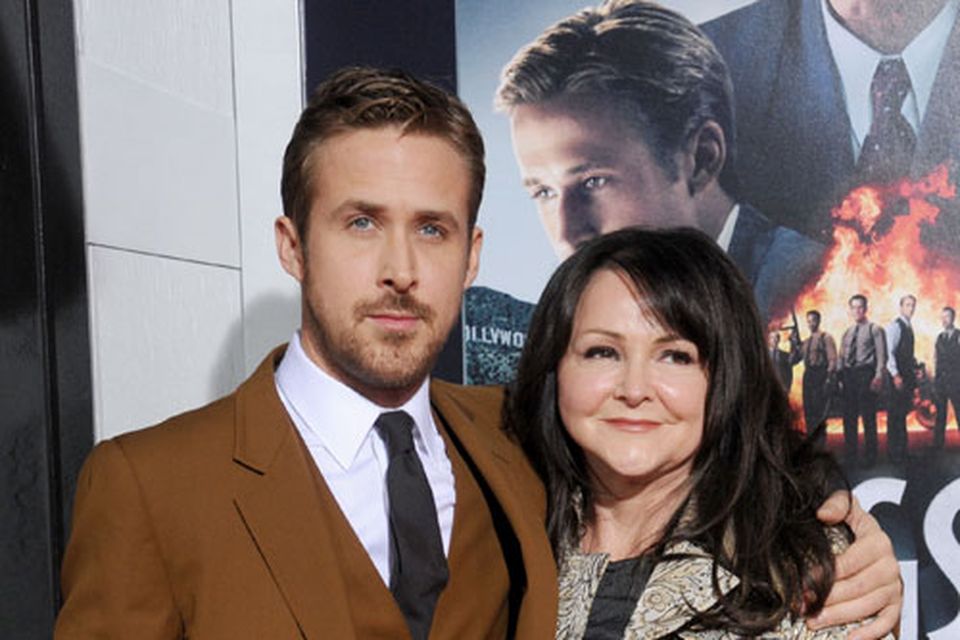 Ryan Gosling's mother borrows premiere outfit from his girlfriend Eva ...