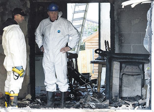 Mum saves children from blaze with tied bed sheets | Irish Independent