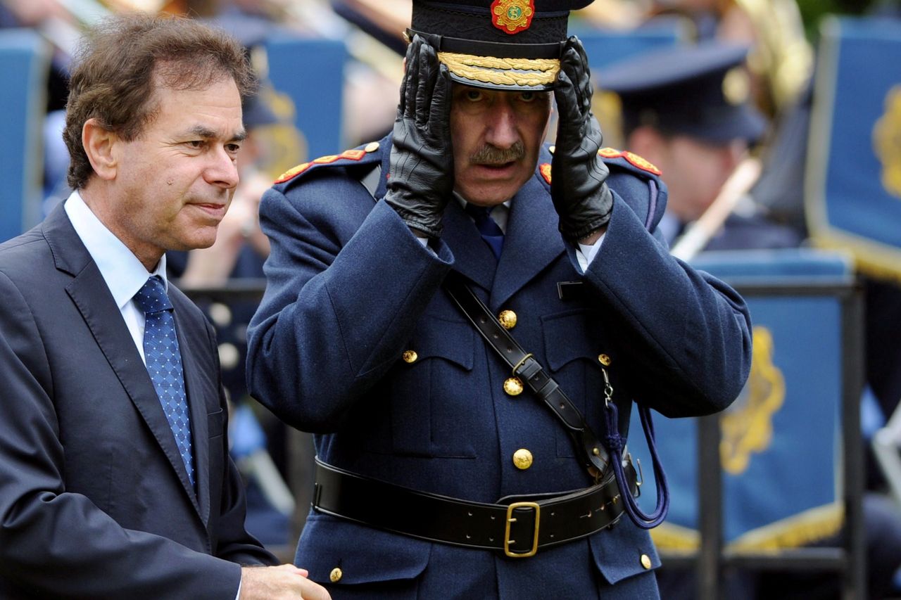 Alan Shatter on knife-edge in garda tapes scandal | Irish Independent
