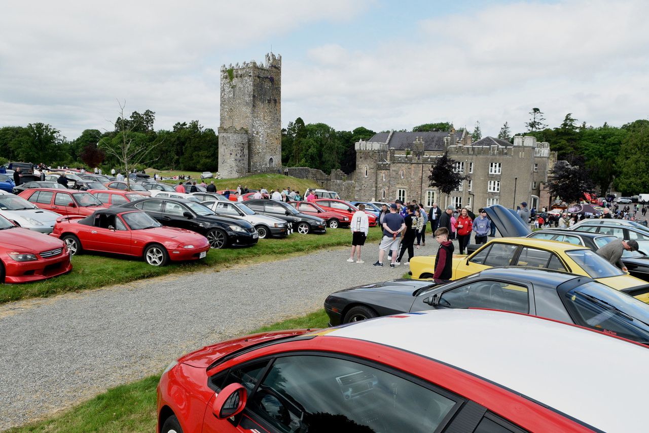 Vintage rally at Drishane Castle attracts a massive gathering | Irish ...