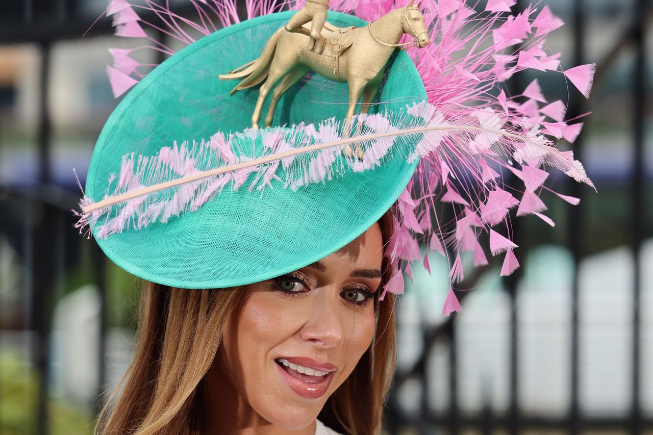 Una Healy wears bespoke hat in honour of jockey Frankie Dettori’s last ...