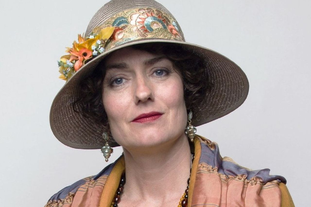 Anna Chancellor announces the death of artist daughter Poppy | Irish ...