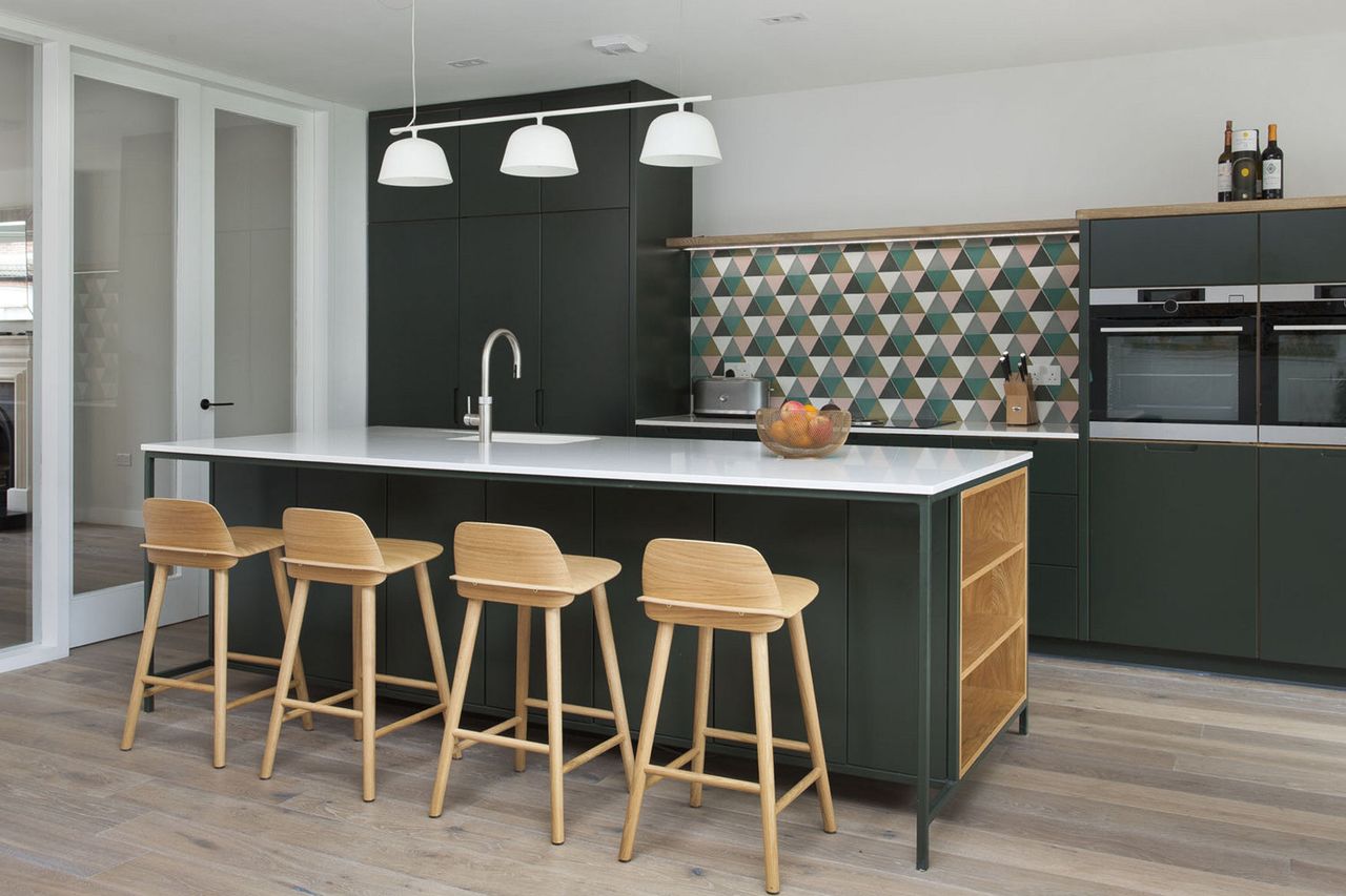 Architect's Clinic: How to transform a small and crowded kitchen ...