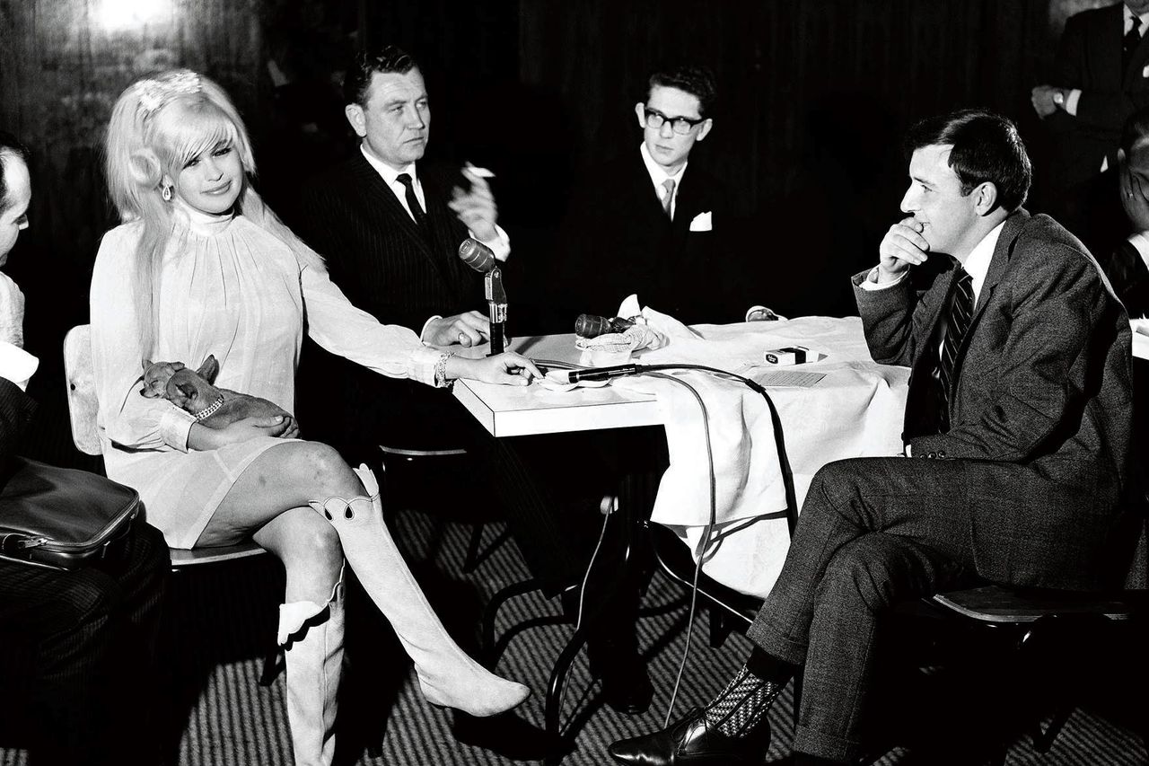 Bill O'Herlihy catching up with friends at IFTAs hours before sudden ...