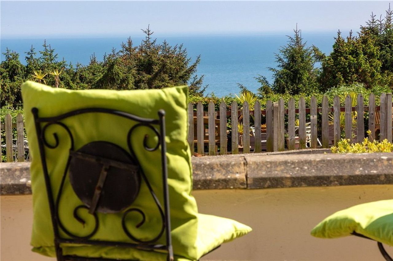 See inside cliff-side Wicklow home with sea views on the market for € ...