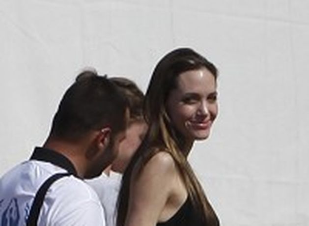 Angelina Jolie meets Haiti victims | Irish Independent