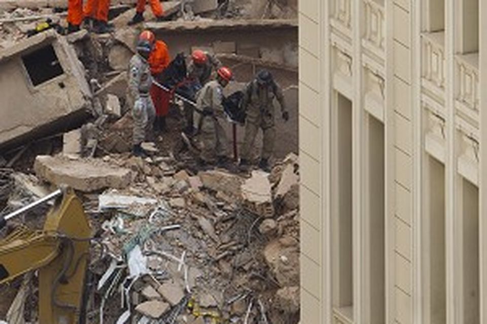 Building collapses in central Rio | Irish Independent