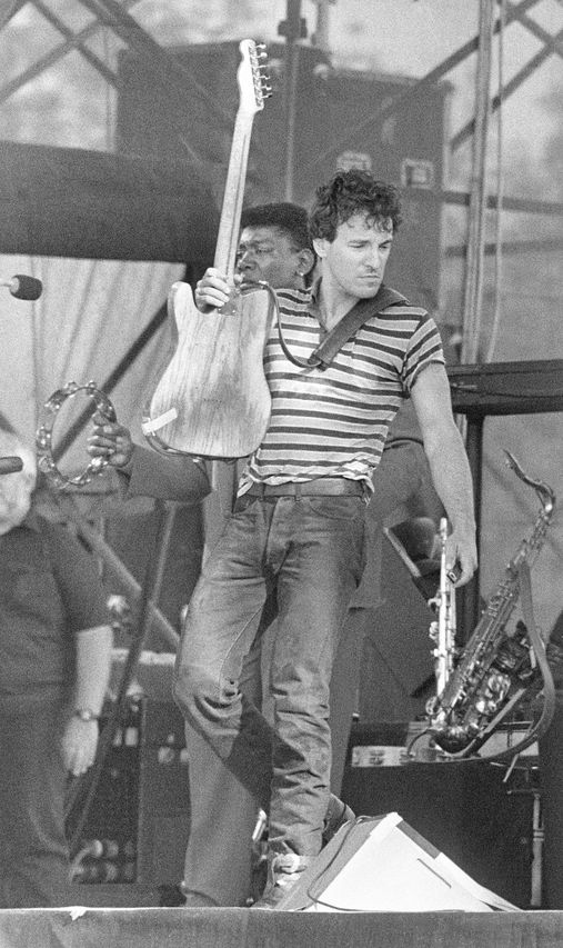 Bruce Springsteen mourns death of his mother aged 98, shares poignant ...