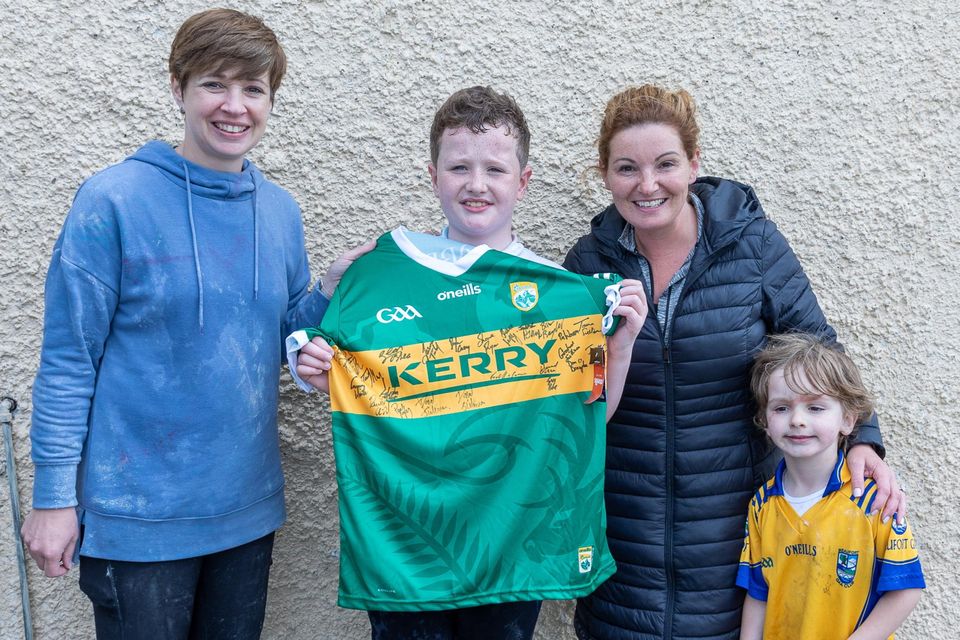 No lack of colour in Kerry as community takes on run | Irish Independent