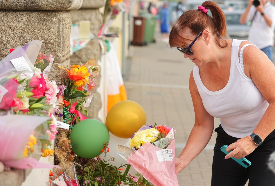 ‘I was on the bus at 2am, just to pay my respects’ – emotional fans ...