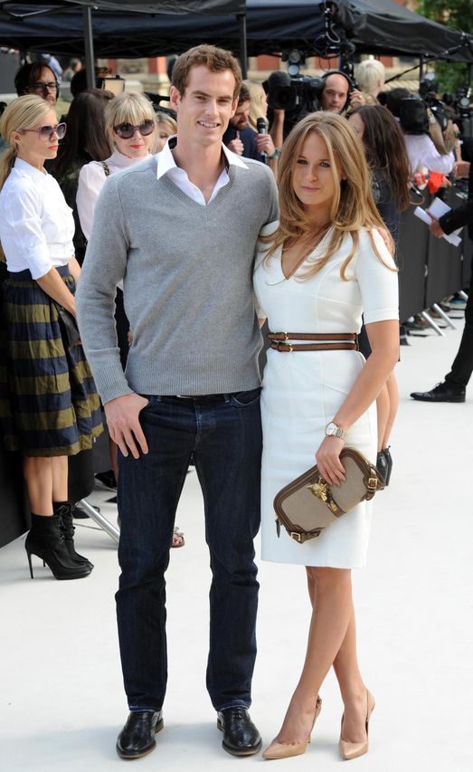 Kim Sears (and her €200k ring) cheer on fiance Andy Murray at ...