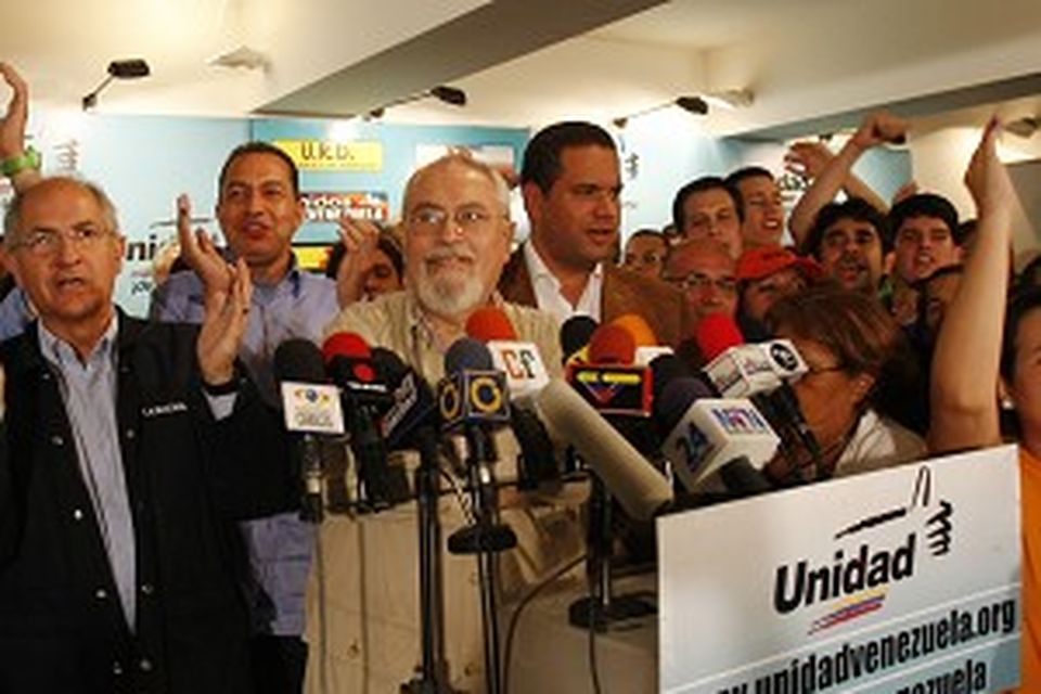 Chavez loses control of assembly | Irish Independent