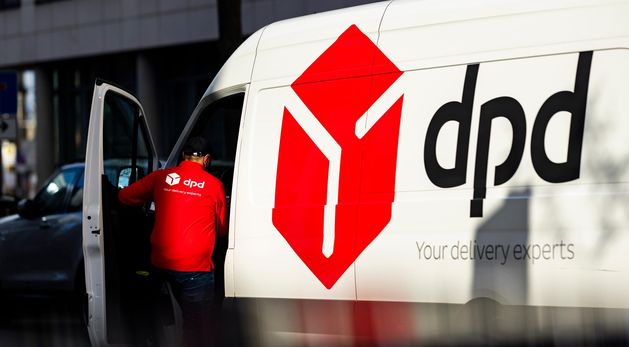 Locals rally around DPD driver in Glasnevin after van with over 100 ...