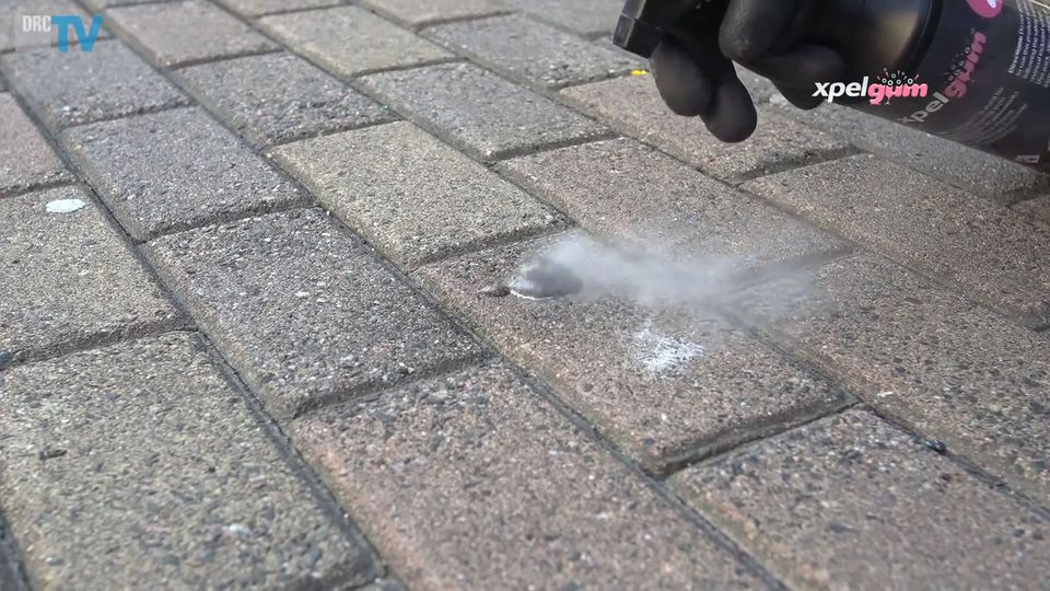 Irish scientists solve sticky problem of chewing gum litter | Irish ...