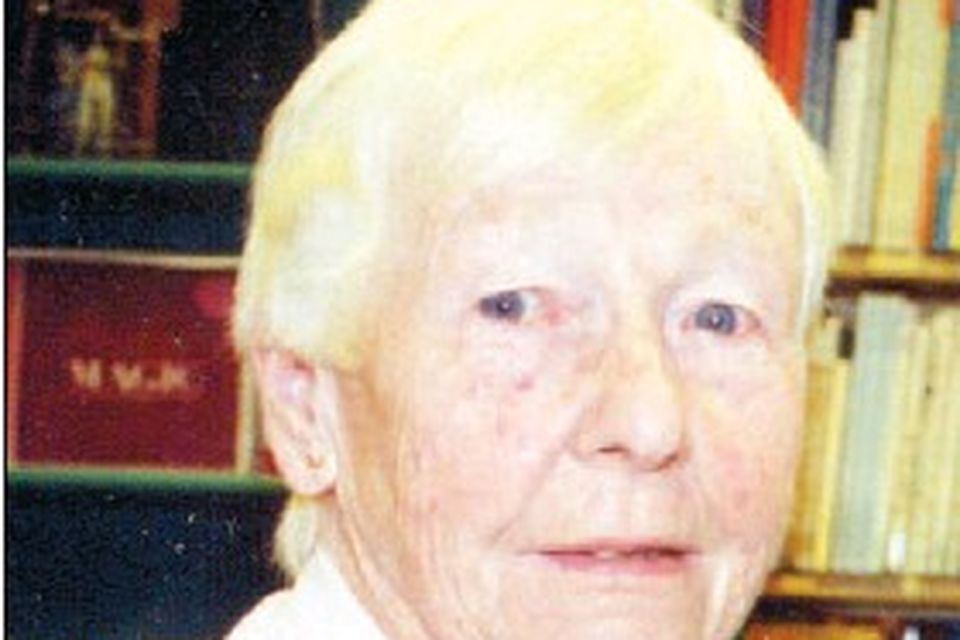 Bray Bookshop founder Helen (89) passes away | Irish Independent