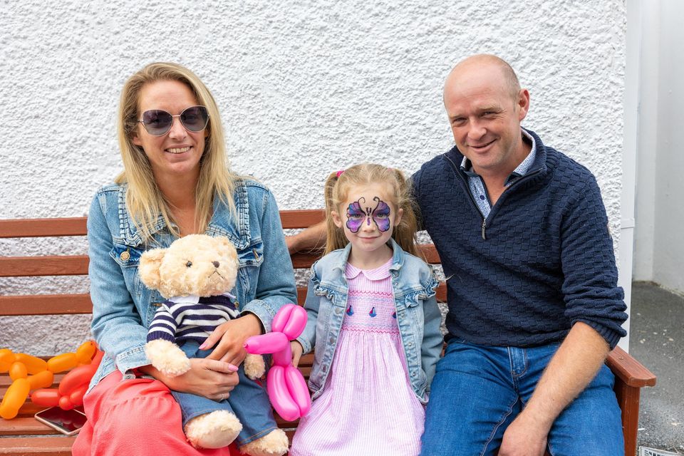 Photos show all the style and fun of a resurgent Listowel Races | Irish ...