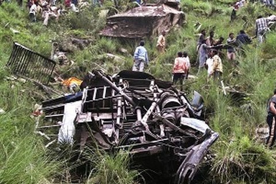 At least 50 die in India bus crash | Irish Independent