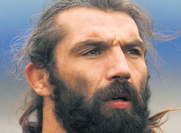 Caveman is both beauty and beast | Irish Independent