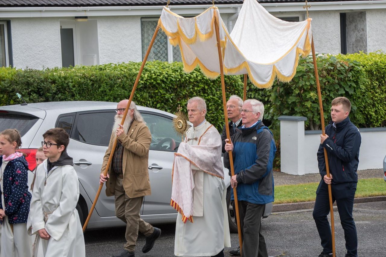 Kerry estate celebrates 40 years with special blessing and gathering of ...
