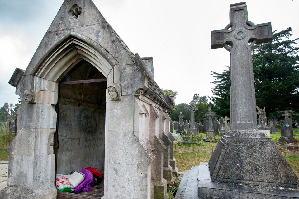 Homeless pair forced to sleep with the dead in city graveyard | Irish ...