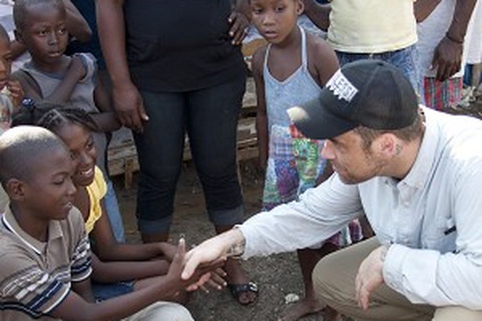 Robbie meets homeless in Haiti | Irish Independent