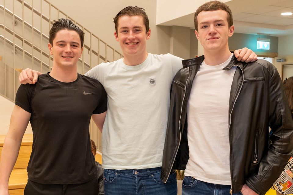 See electric photos as Wicklow TY students put on ‘Grease’ production ...