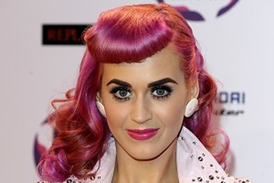 Katy Perry snapped kissing new love | Irish Independent