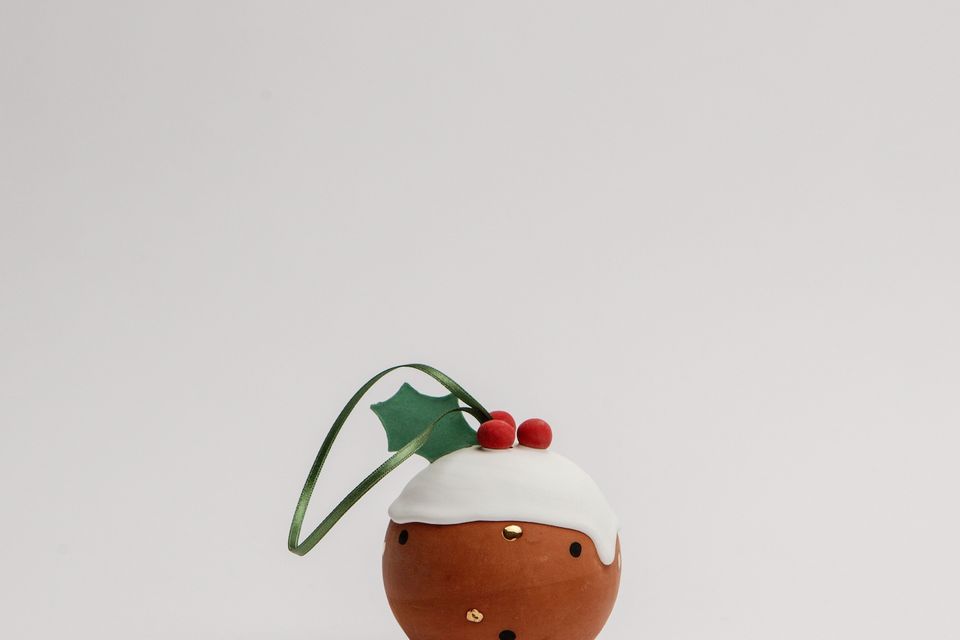 Lights, tinsel, action! How to decorate your Christmas tree like a ...