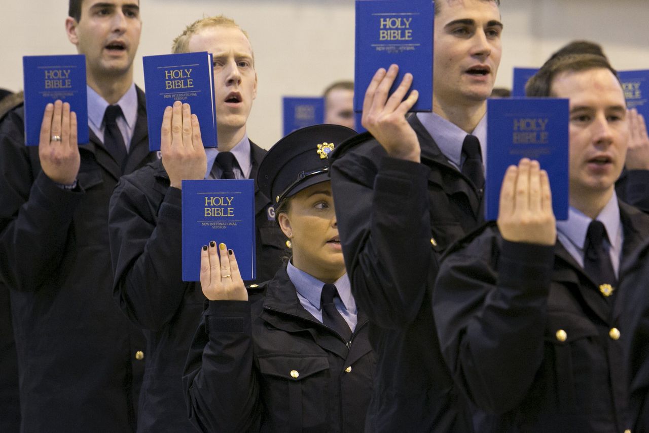 Over 20,000 people expected to apply for first batch of 100 new garda ...