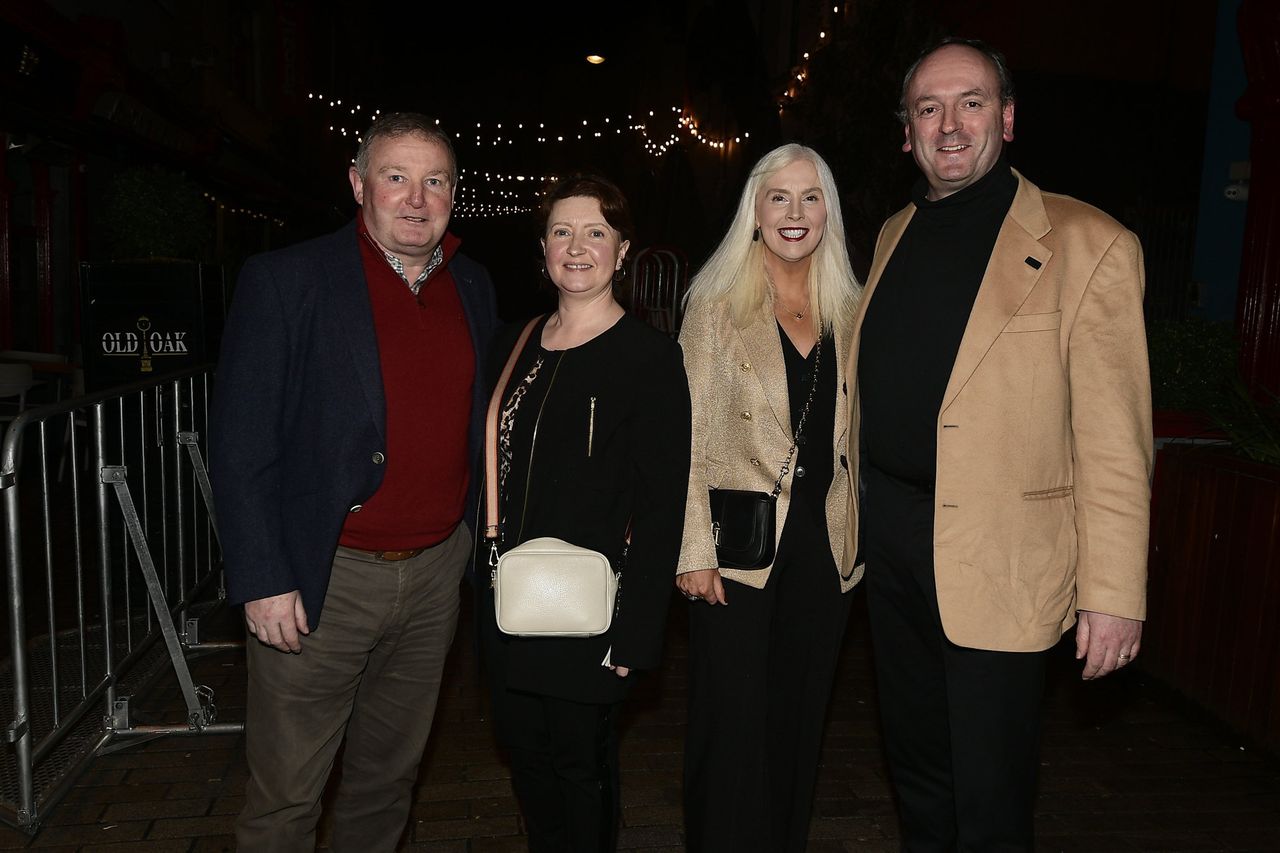Photos show Millstreet singer Darren Kiely drawing great crowds to Cork ...