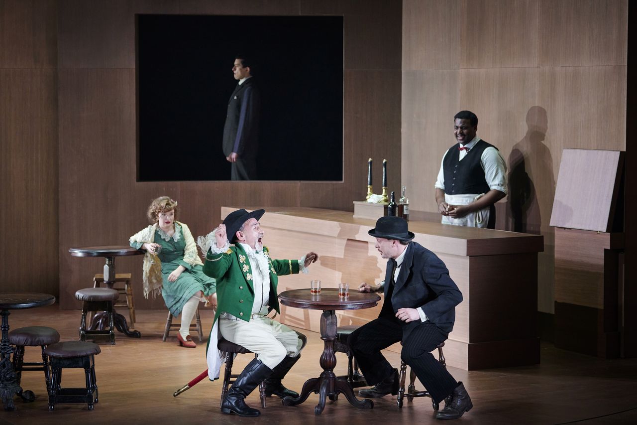Colin Murphy: Social divide of ‘The Plough and the Stars’ is still ...