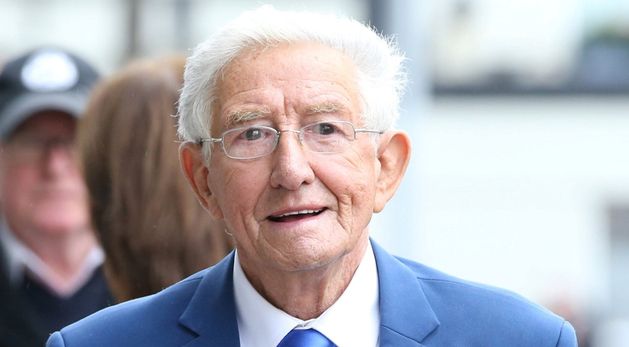 Trial delay for veteran comedian Sil Fox 'will kill him,' court told ...