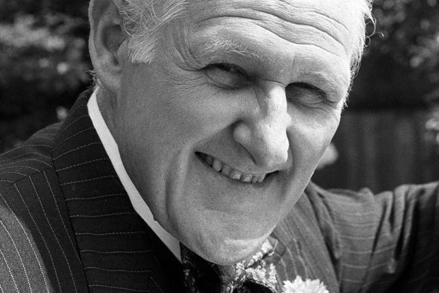 Late Porridge actor Peter Vaughan flawless, says revival's star Kevin ...