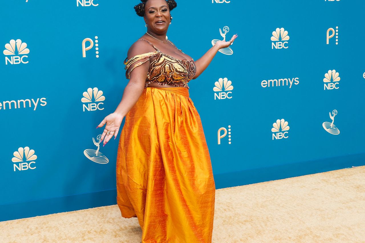 In pictures: Emmy Awards 2022 red carpet and show | Irish Independent