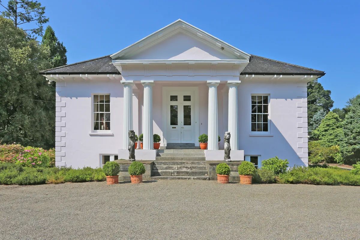 Swept away Shannonside – the €2.25m Georgian mansion in Limerick with ...