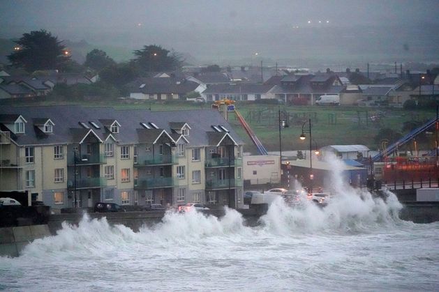 Storm Betty: Spot flooding, heavy winds and lashing rain as weather ...