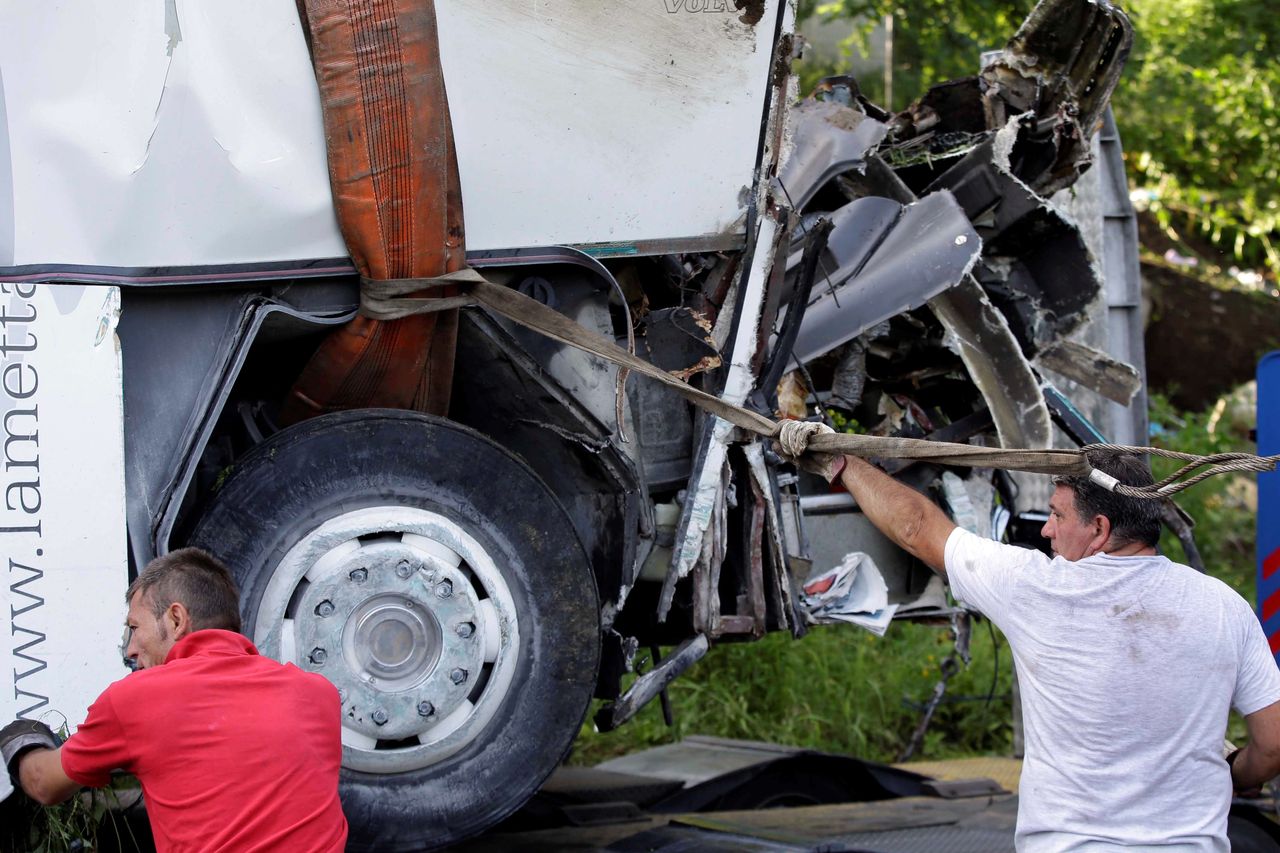 Italy bus crash | Irish Independent