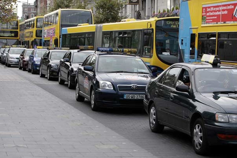 Chaos warning as taxi strike to continue | Irish Independent