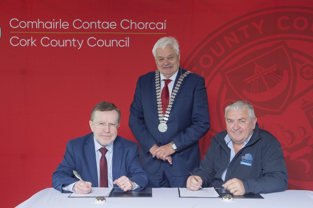 Mid Cork town to get 16 new social housing units after council signs ...