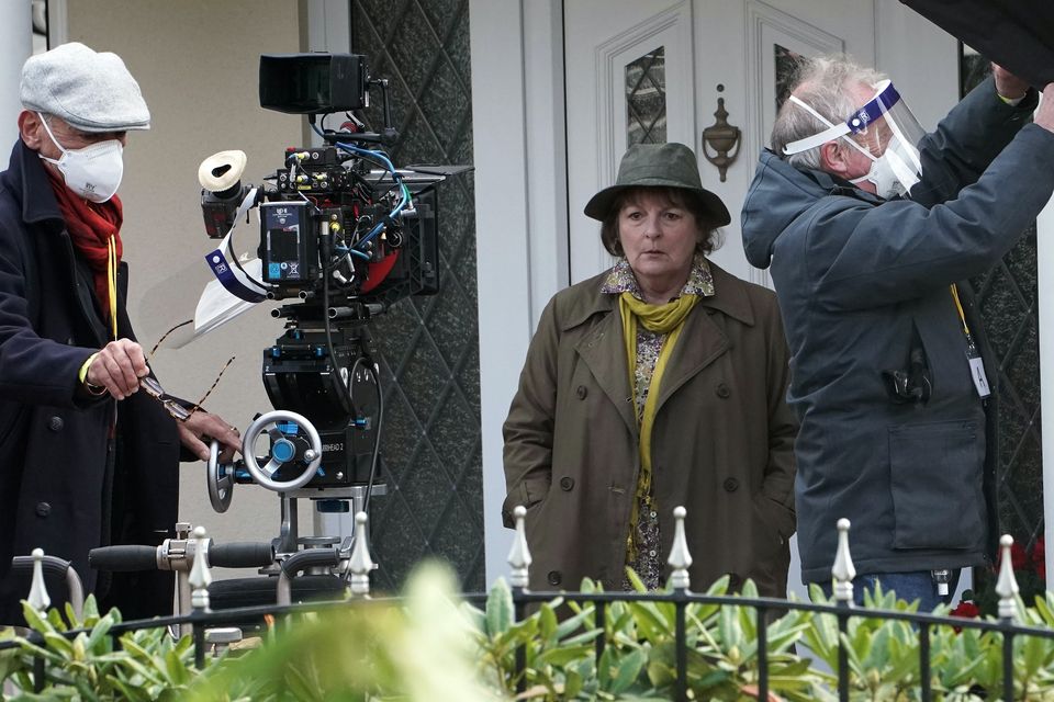 Brenda Blethyn resumes filming Vera as crew wear masks and face shields ...