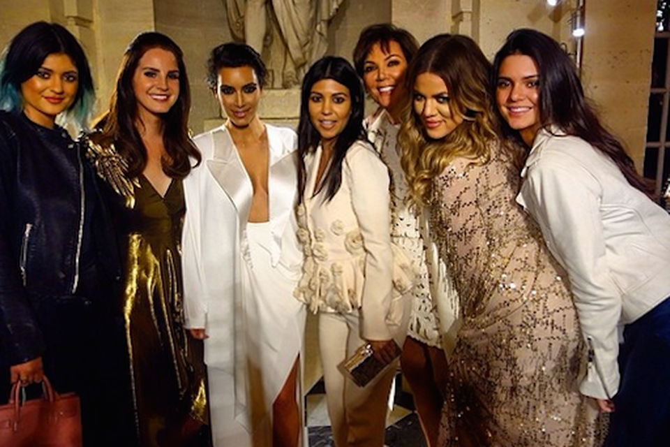 Raymond Kim Wedding Lana Del Ray Sang For Free At Kimye Wedding: 'I'd