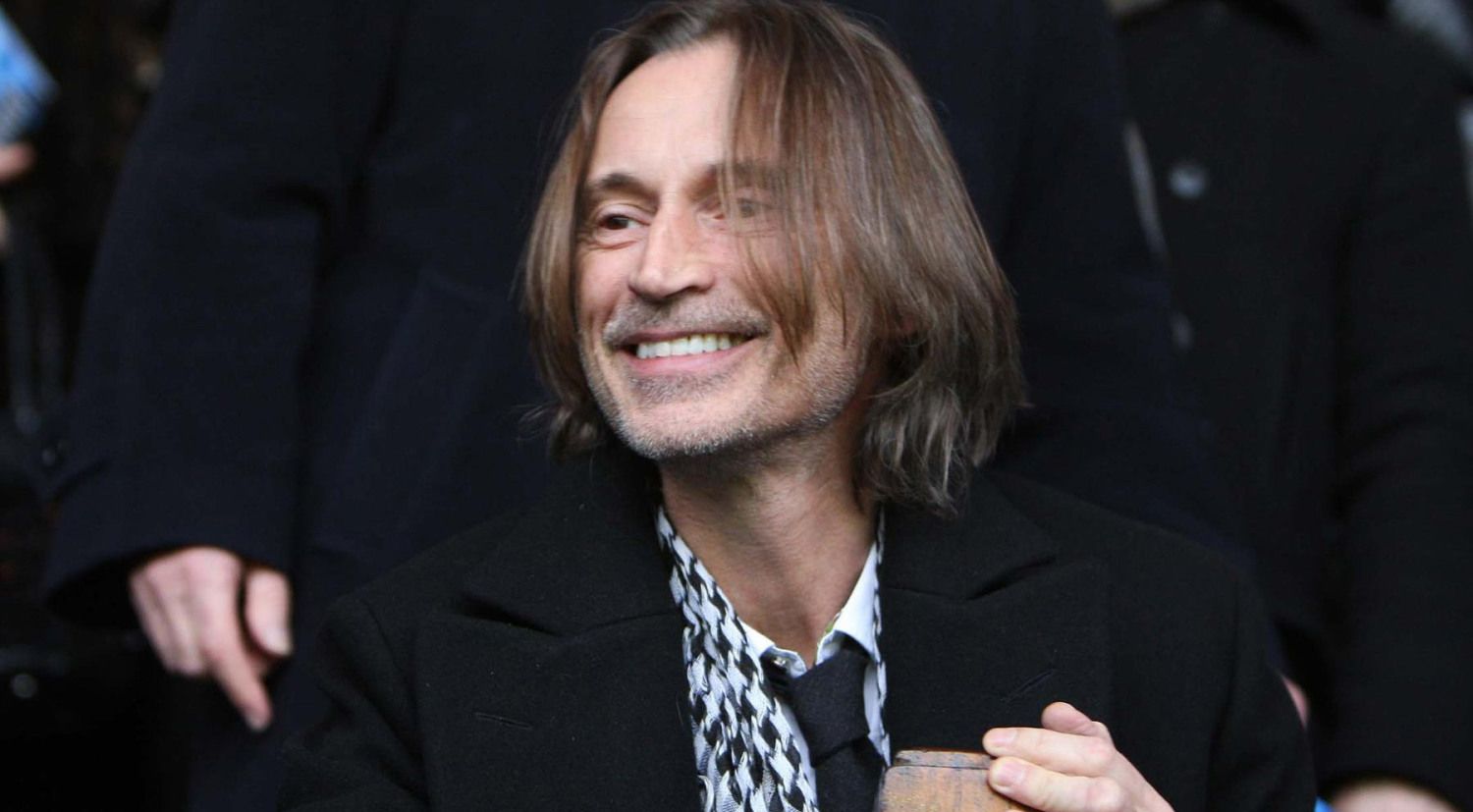 Trainspotting actor Robert Carlyle to join Irvine Welsh for Begbie ...