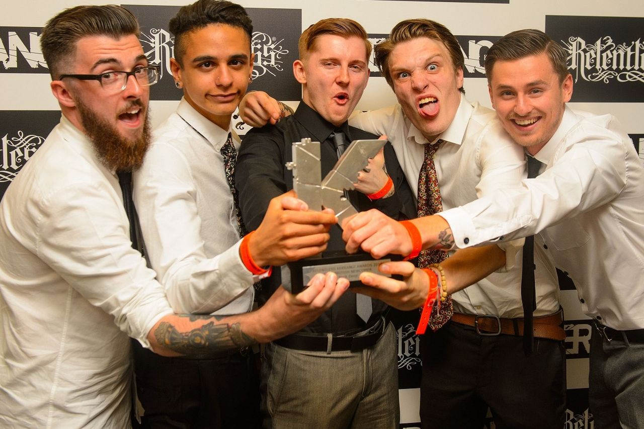 Neck Deep guitarist Lloyd Roberts quits over 'explicit messages' claims ...
